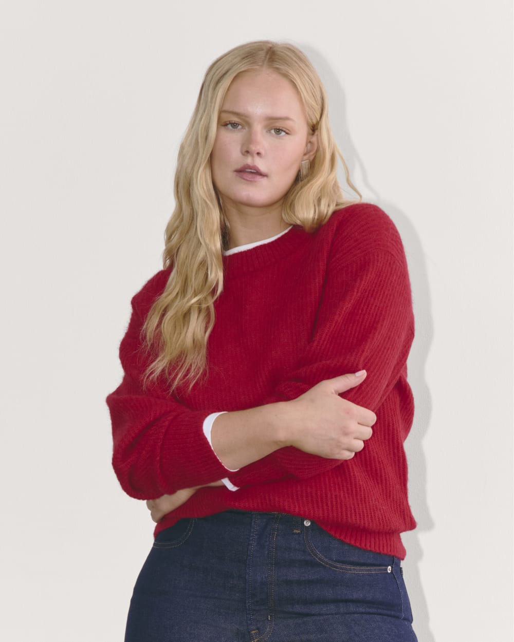 The Cocoon Crew in Alpaca | Berry Red – Everlane