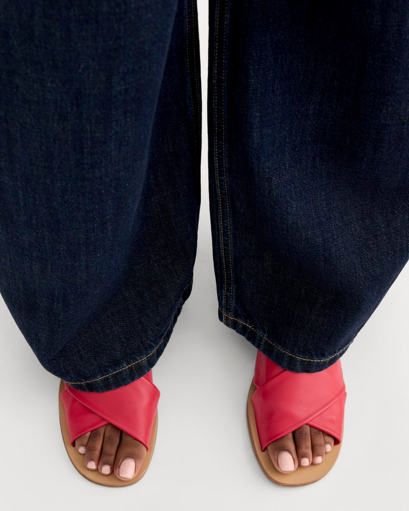 The Day Crossover Sandal | Classic Red – Everlane