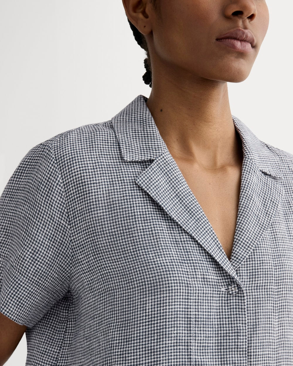 The Notch Shirt in Linen | Midnight Navy Gingham – Everlane