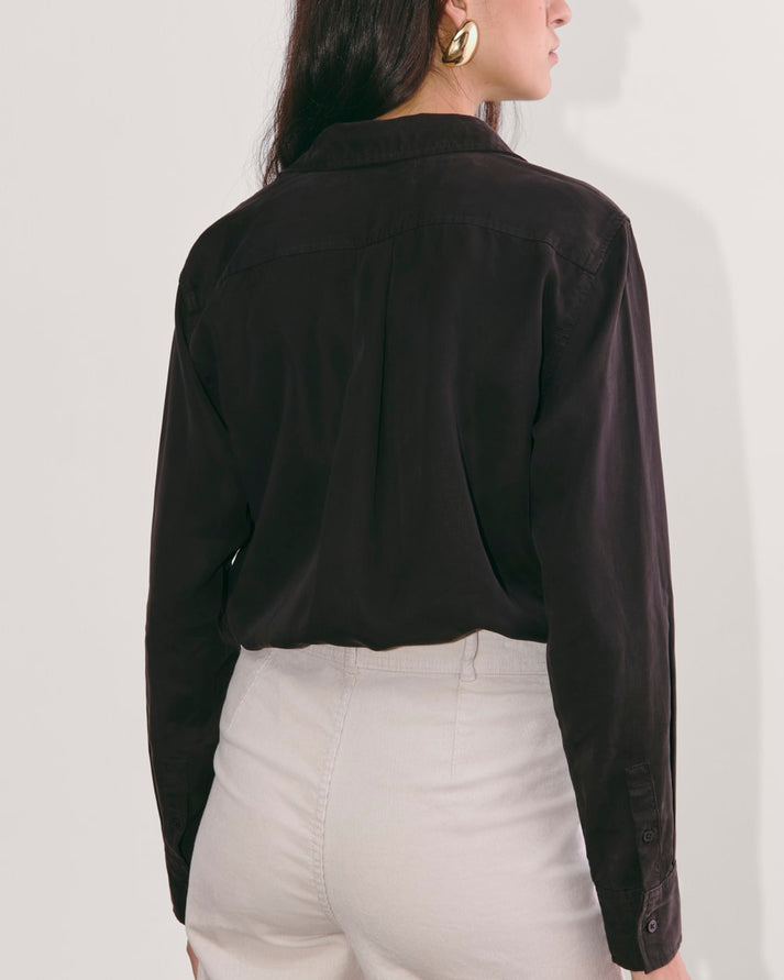 The Must-Have Shirt in Butterlite | Black – Everlane