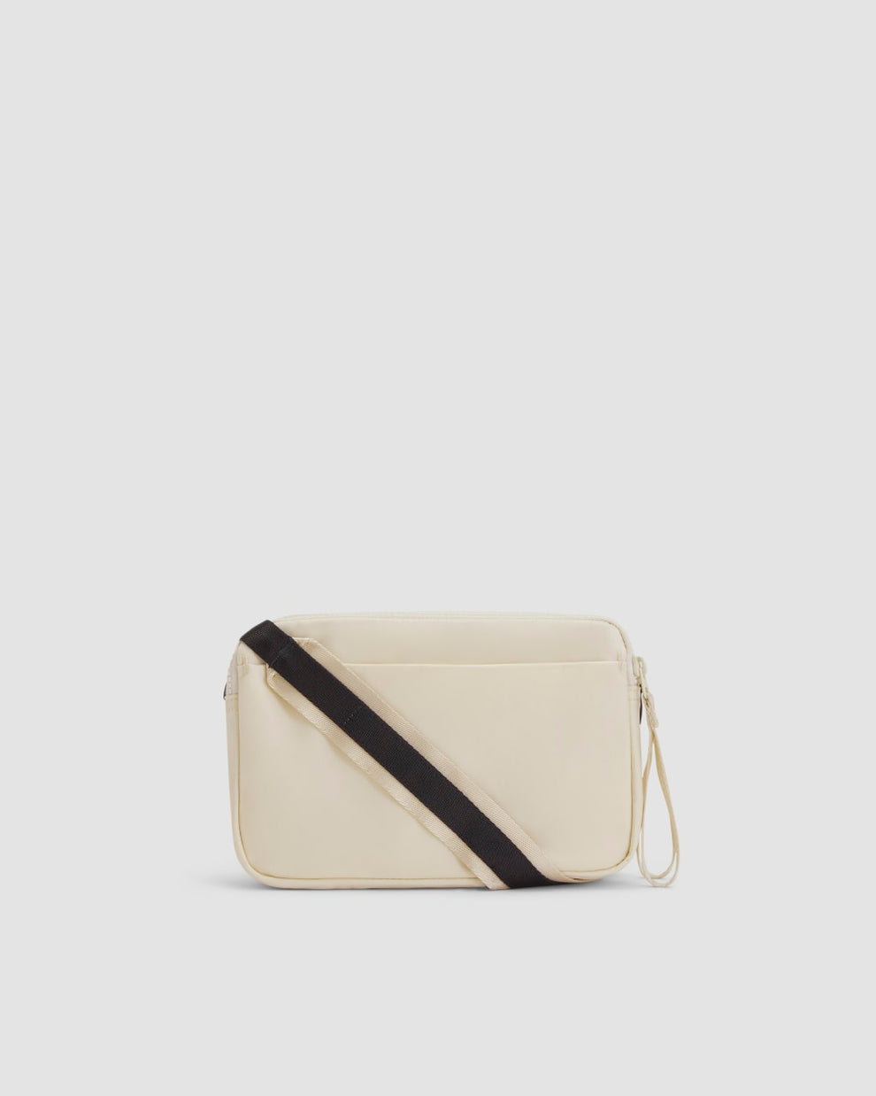 The Recycled Nylon Camera Bag | Parchment – Everlane