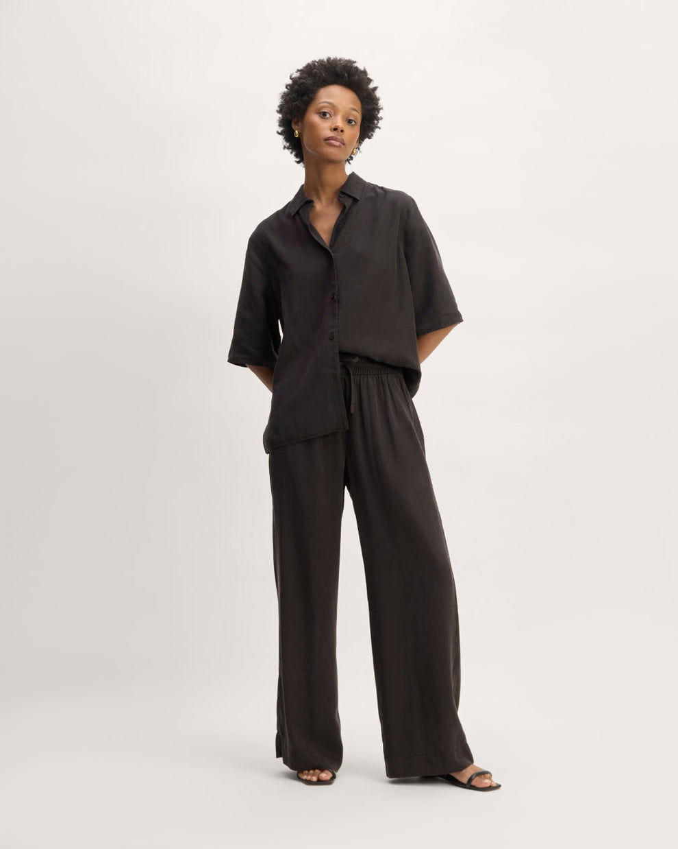 The Wide-Leg Pant in Butterlite | Black – Everlane