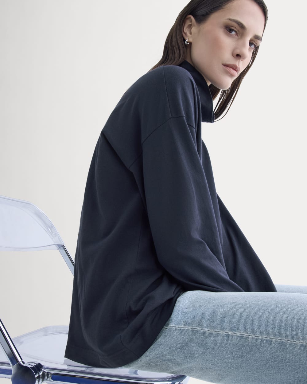 Slouchy Turtleneck In Essential Cotton | Deep Navy – Everlane