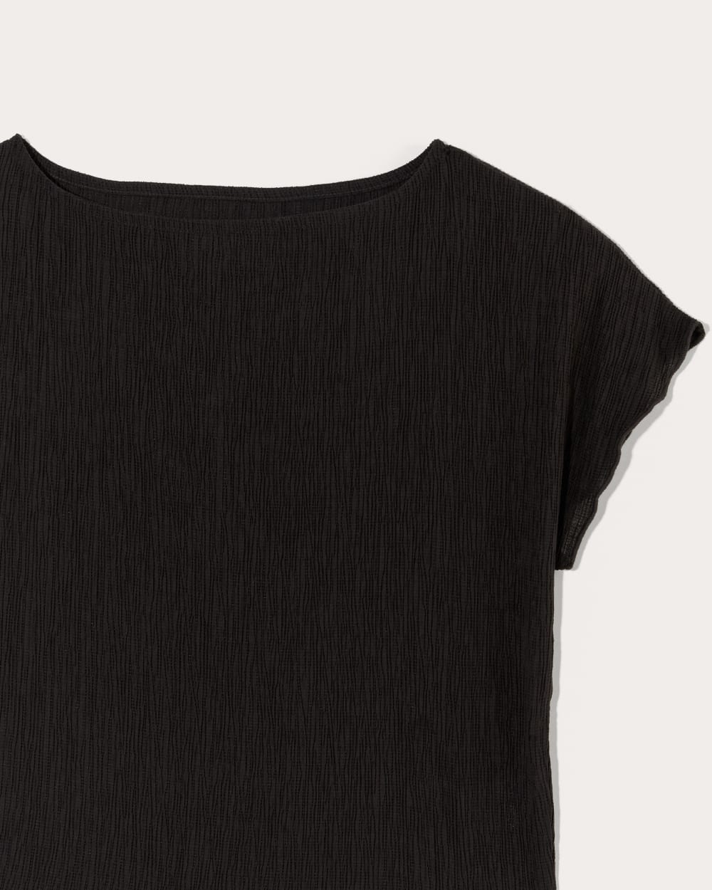 The Crinkle Top | Black – Everlane