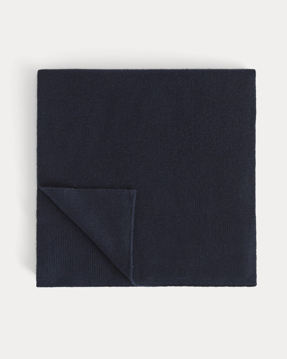 The Cabin Scarf | Navy – Everlane