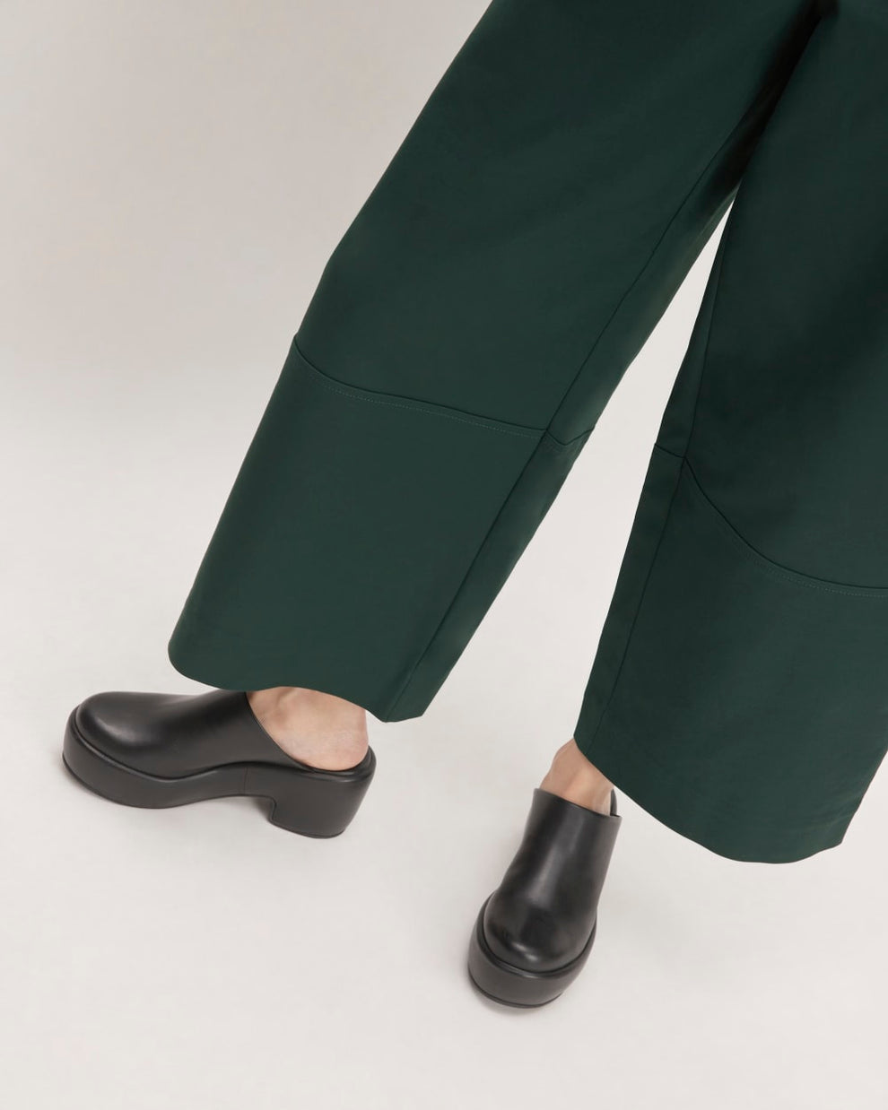 The Structured Cotton Belted Pant | Scarab – Everlane