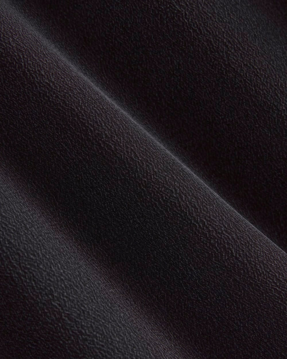 The Notch Shirt in Washable Silk | Black – Everlane