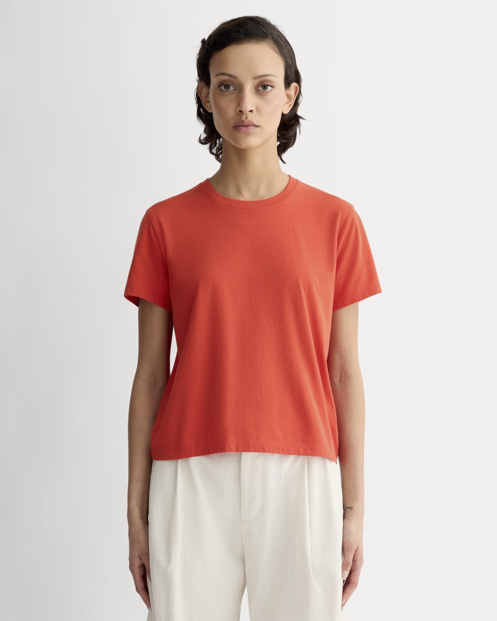 The Box-Cut Tee in Essential Cotton | Poppy Red | No Pocket – Everlane