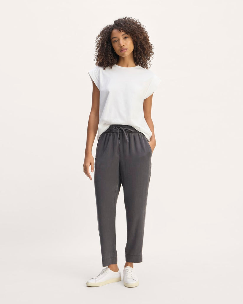 The Tapered Pant in Butterlite | Graphite – Everlane