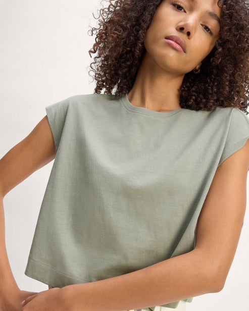 The Muscle Cropped Tee in Essential Cotton | Sage Green – Everlane