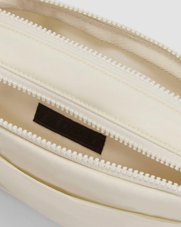 The Recycled Nylon Camera Bag | Parchment – Everlane