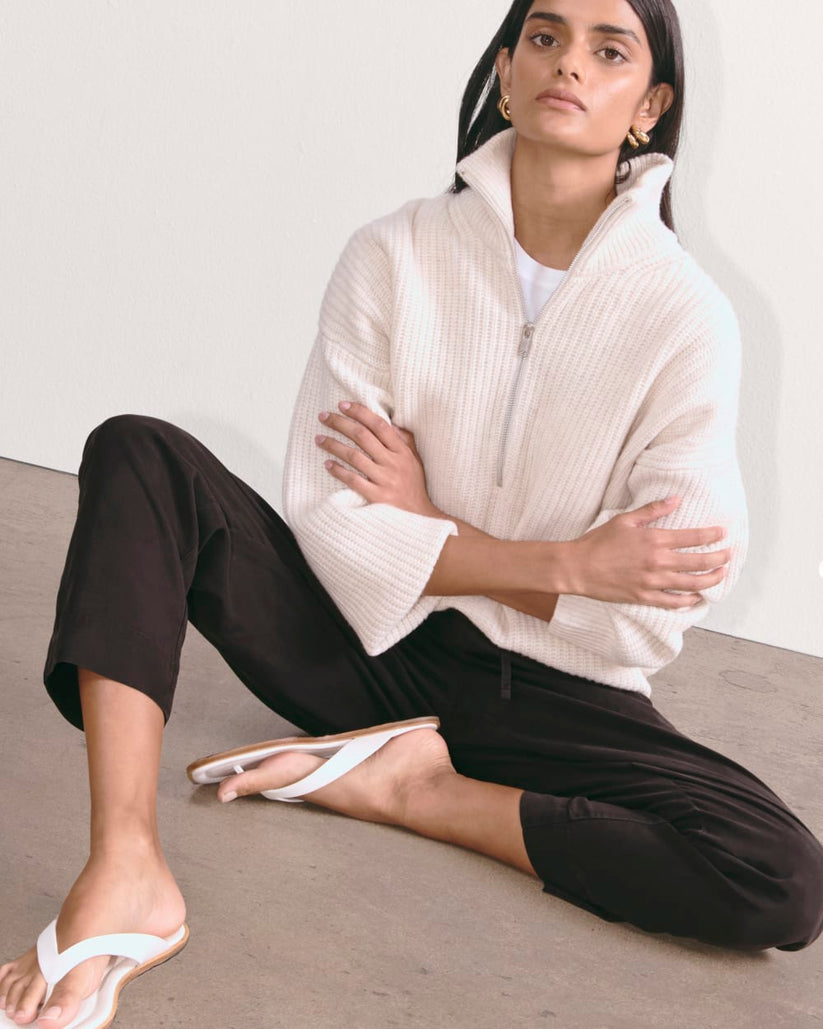 The Tapered Pant in Butterlite | Black – Everlane